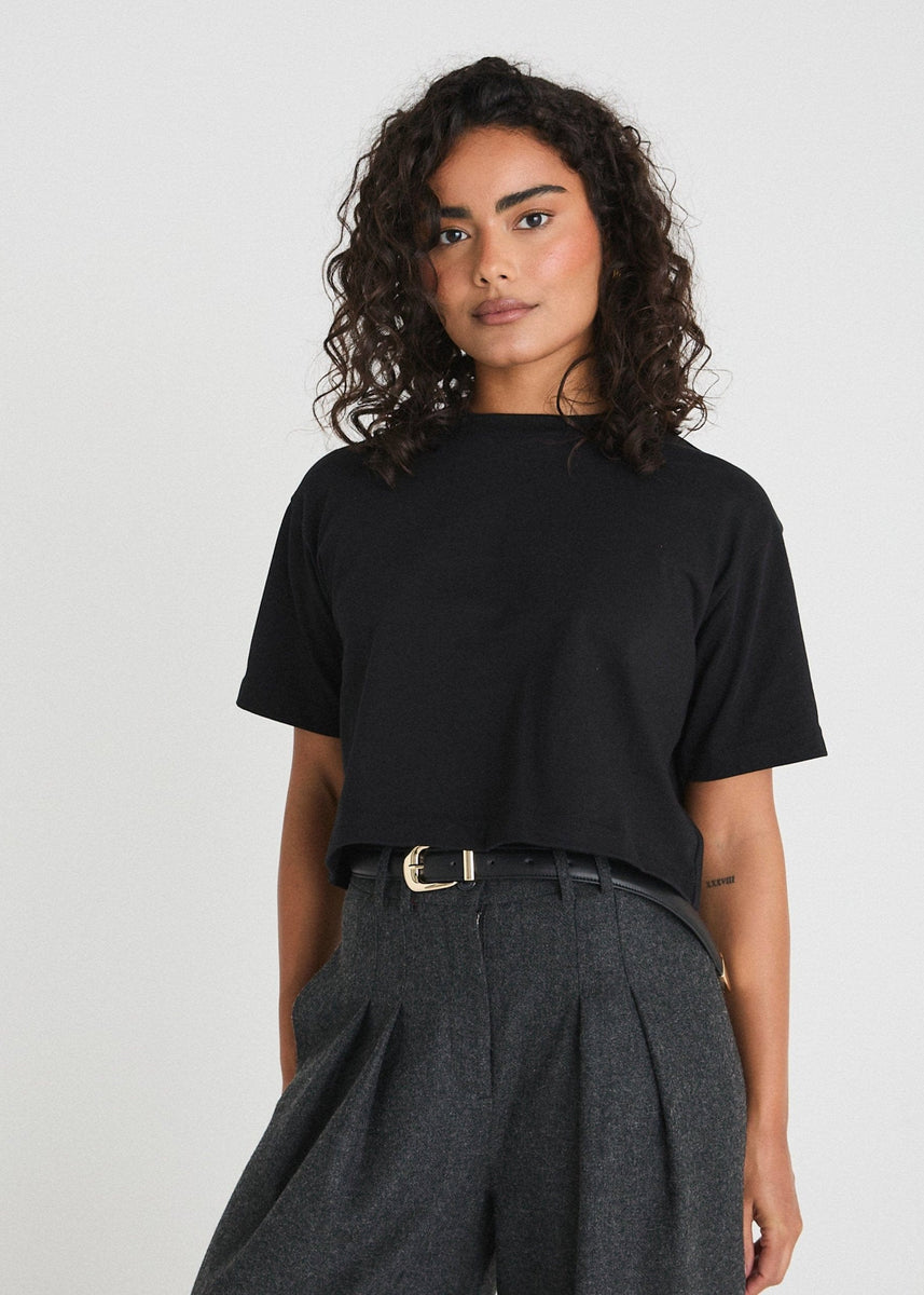 THE CROPPED BOXY TEE - BLACK – WAT THE BRAND